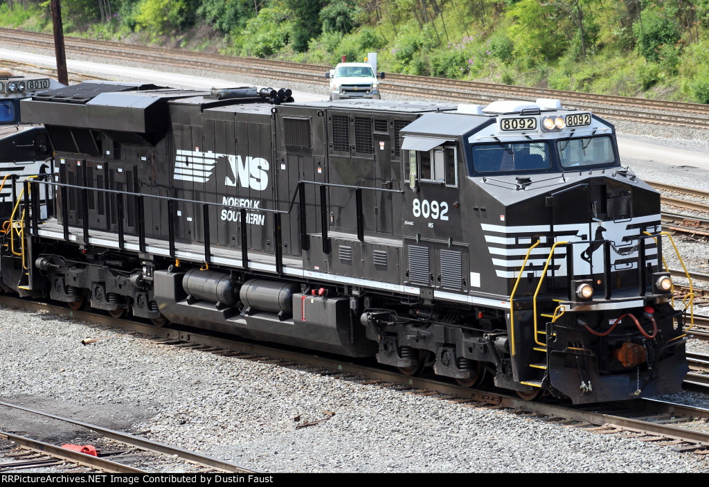 NS 8092 ES44AC